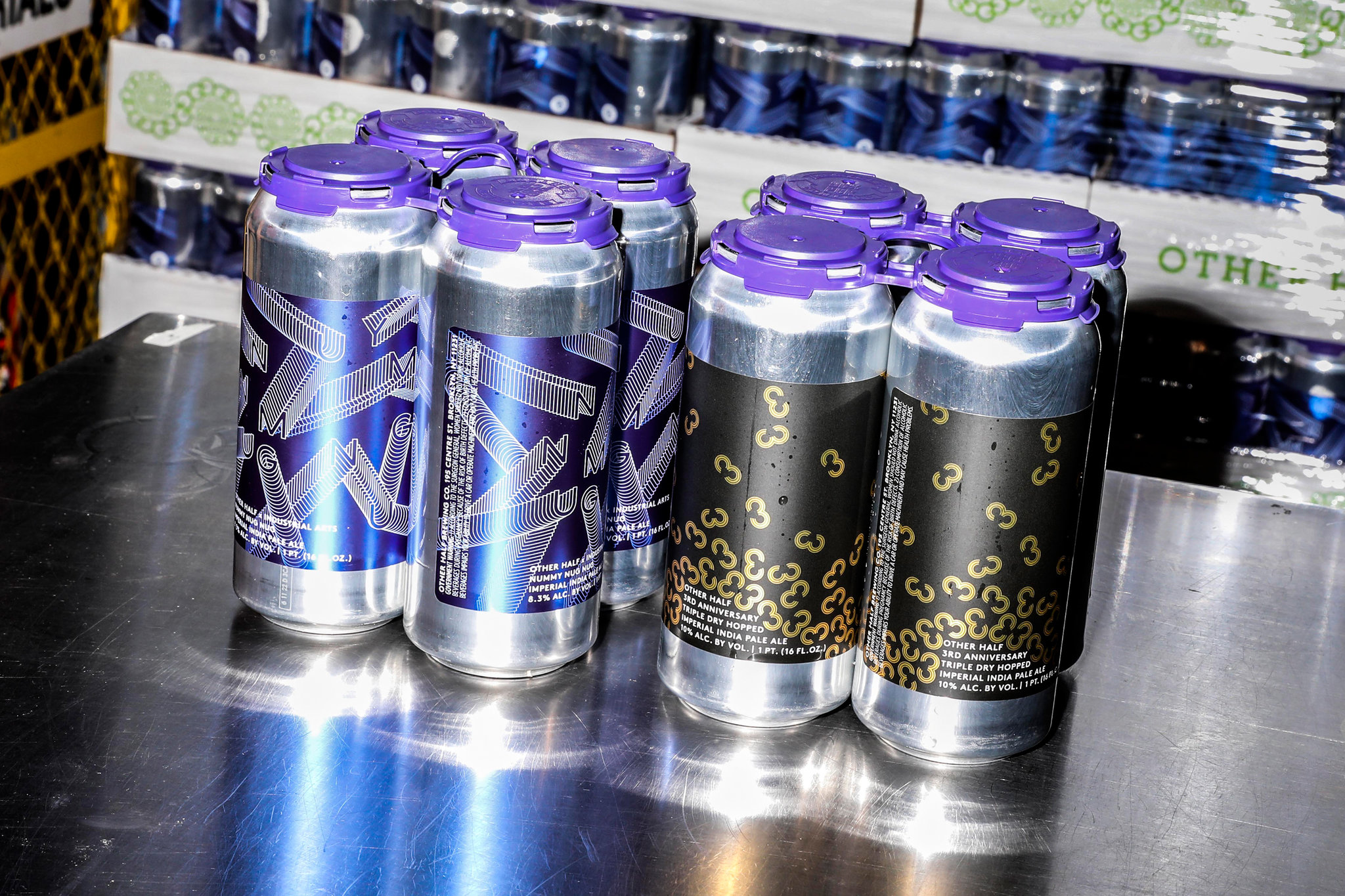 Ночь на морозе и профессиональные «стояльцы»: репортаж из очереди за ...